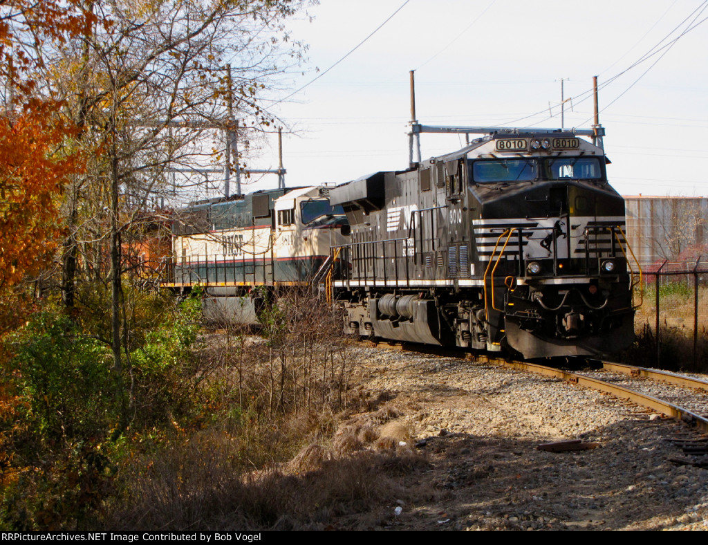 NS 8010 and BNSF 9814